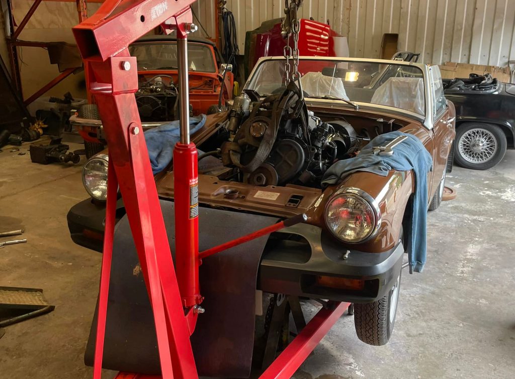 Gearbox Change For MG Midget - Chameleon Classic Cars